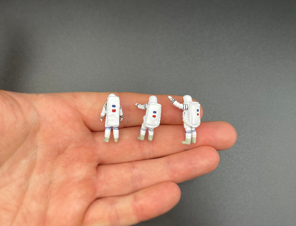 Astronauts. Miniature Human Figures. 1:64 Scale – KeppMiniatures